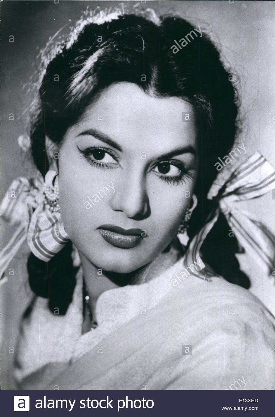 NAKARAJAN: SURAIYA ,LEGEND HINDI ACTRESS AND SINGER BORN 1929 JUNE 15 ...