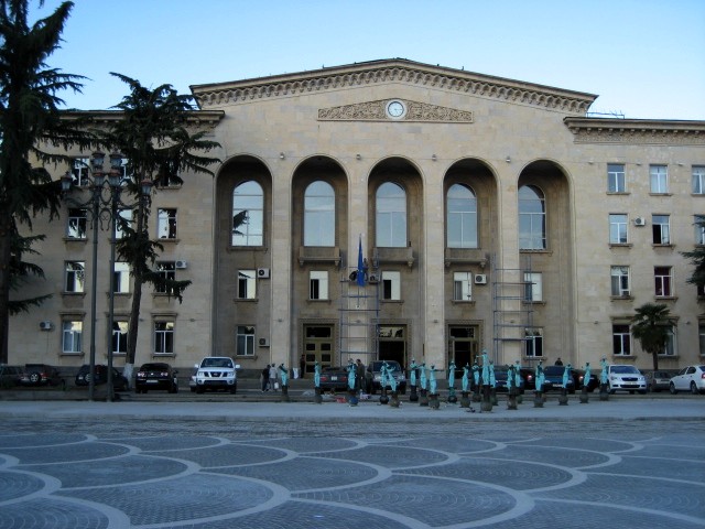 Living Rootless: Rustavi: Beauty