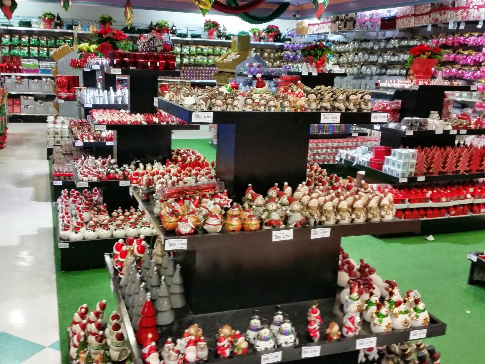 Life in Kuwait Blog: Christmas Stuff