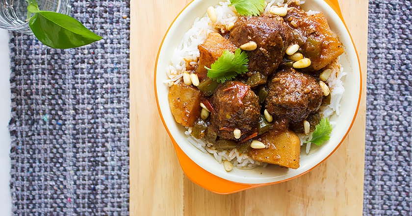 Dawood Basha Meatballs In Tomato Sauce Recipe | LEBANESE RECIPES