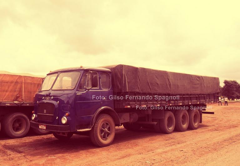 Veículos em Geral: Caminhão FNM FIAT 210