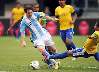 deperfilconocelo . -: MESSI ES UN PERRO