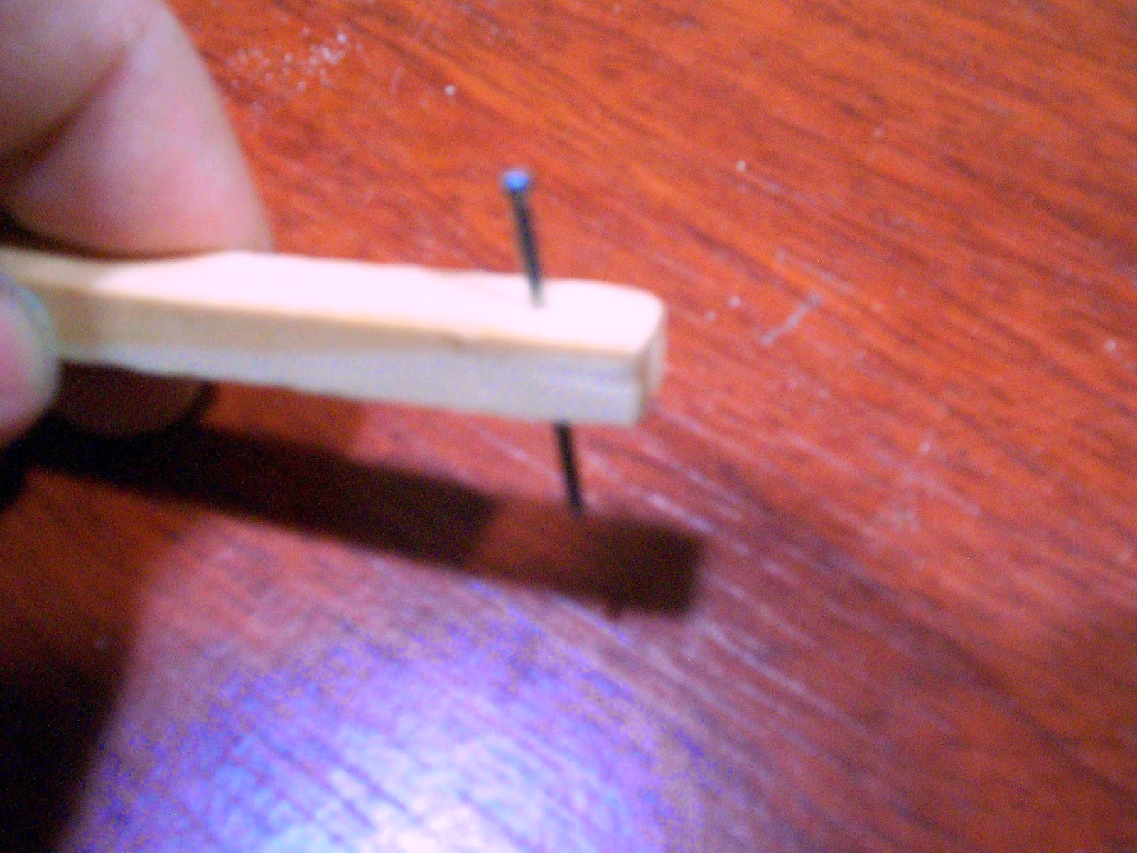 Carpintero en casa: Clavar clavos