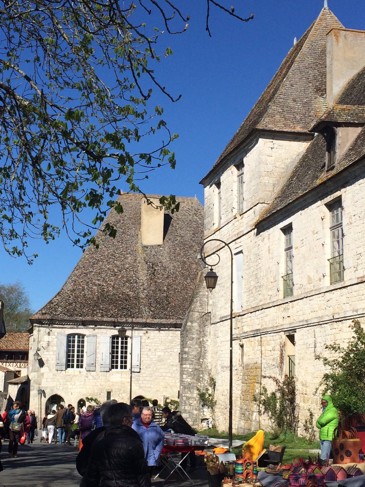 Château Mathias: Issigeac and basket weaving in the Dordogne
