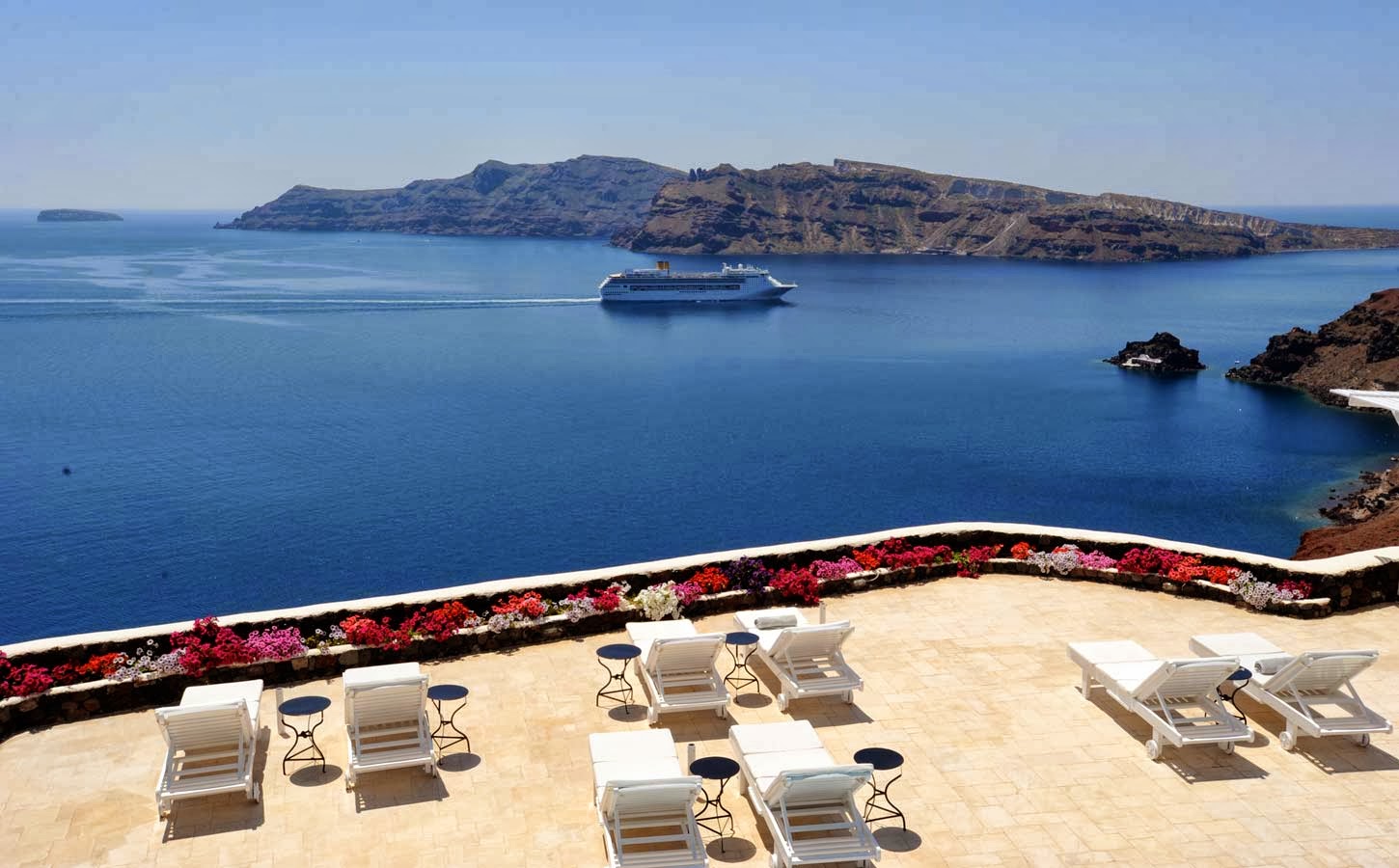 Passion For Luxury : Canaves Oia Santorini