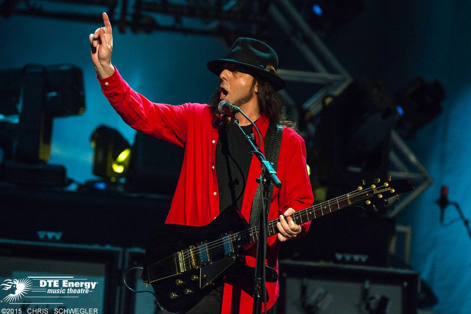 SOAD (system of a down) en español...: System of a Down live Detroit 2015