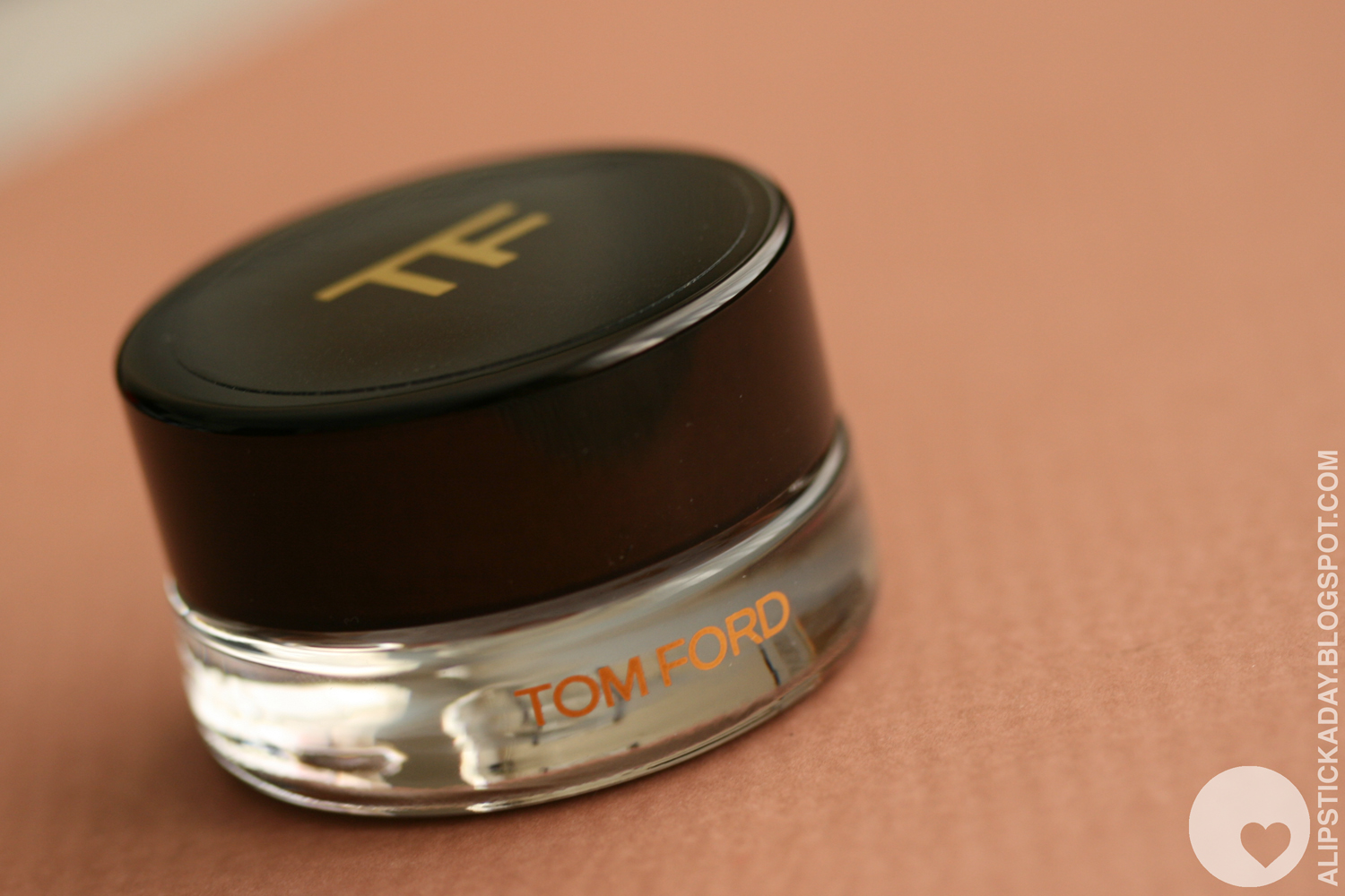 A LIPSTICK A DAY | Tom Ford Cream Color for Eyes in Platinum