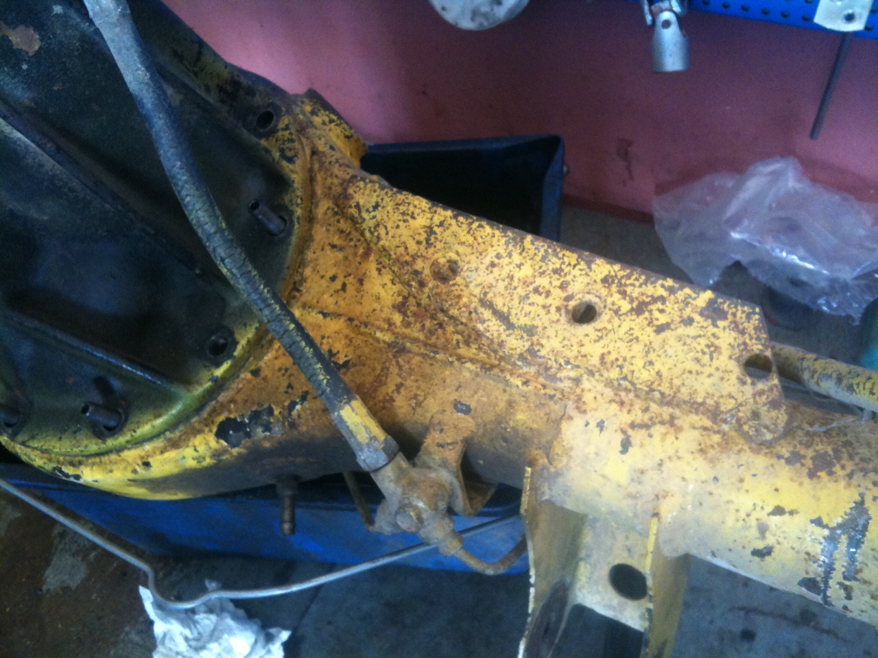 JDMbits: Complete AE86 Rear LSD Axle With 4,8 FGR!