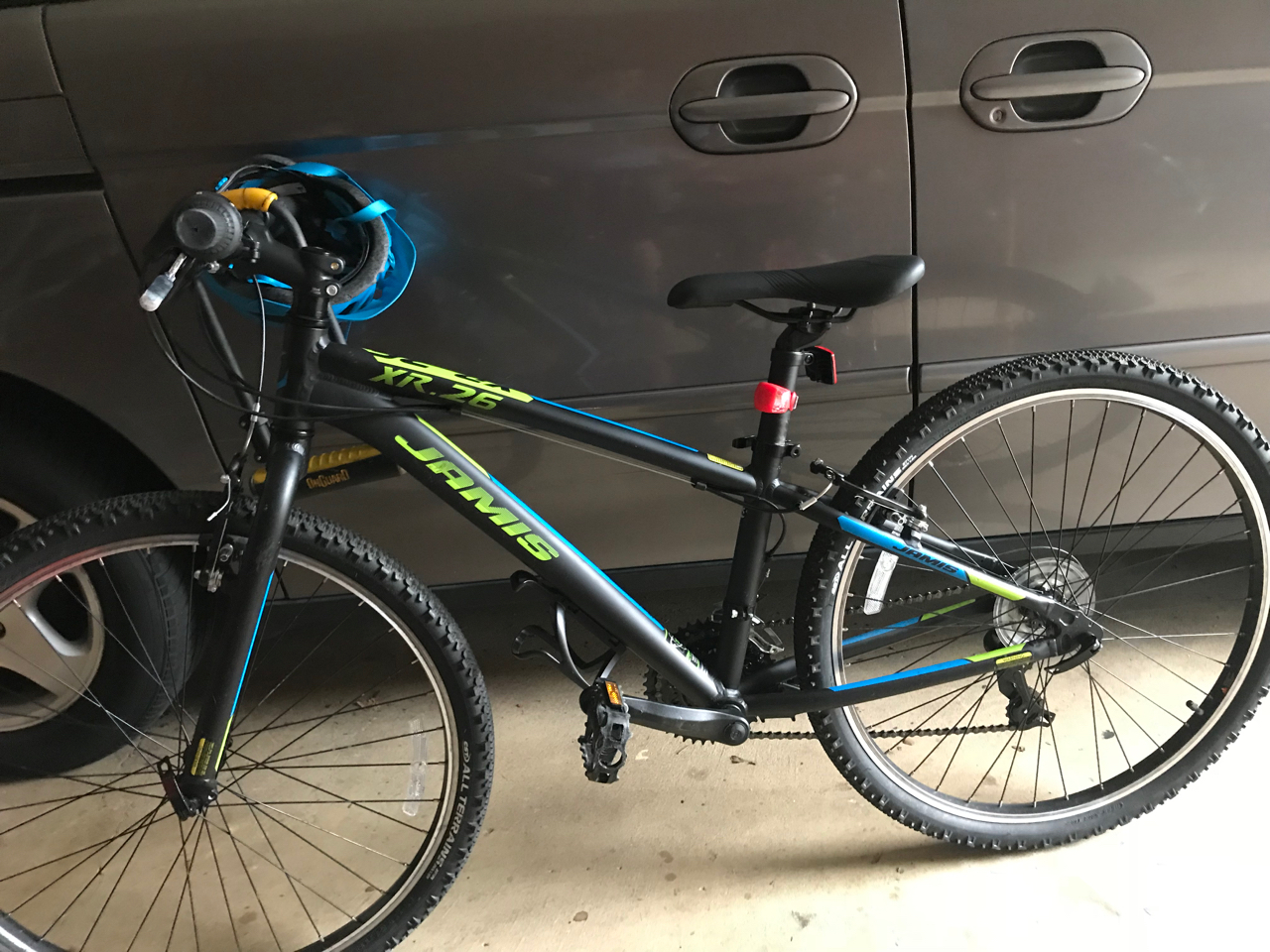 The part-time epistemologist: How to carry a trumpet?