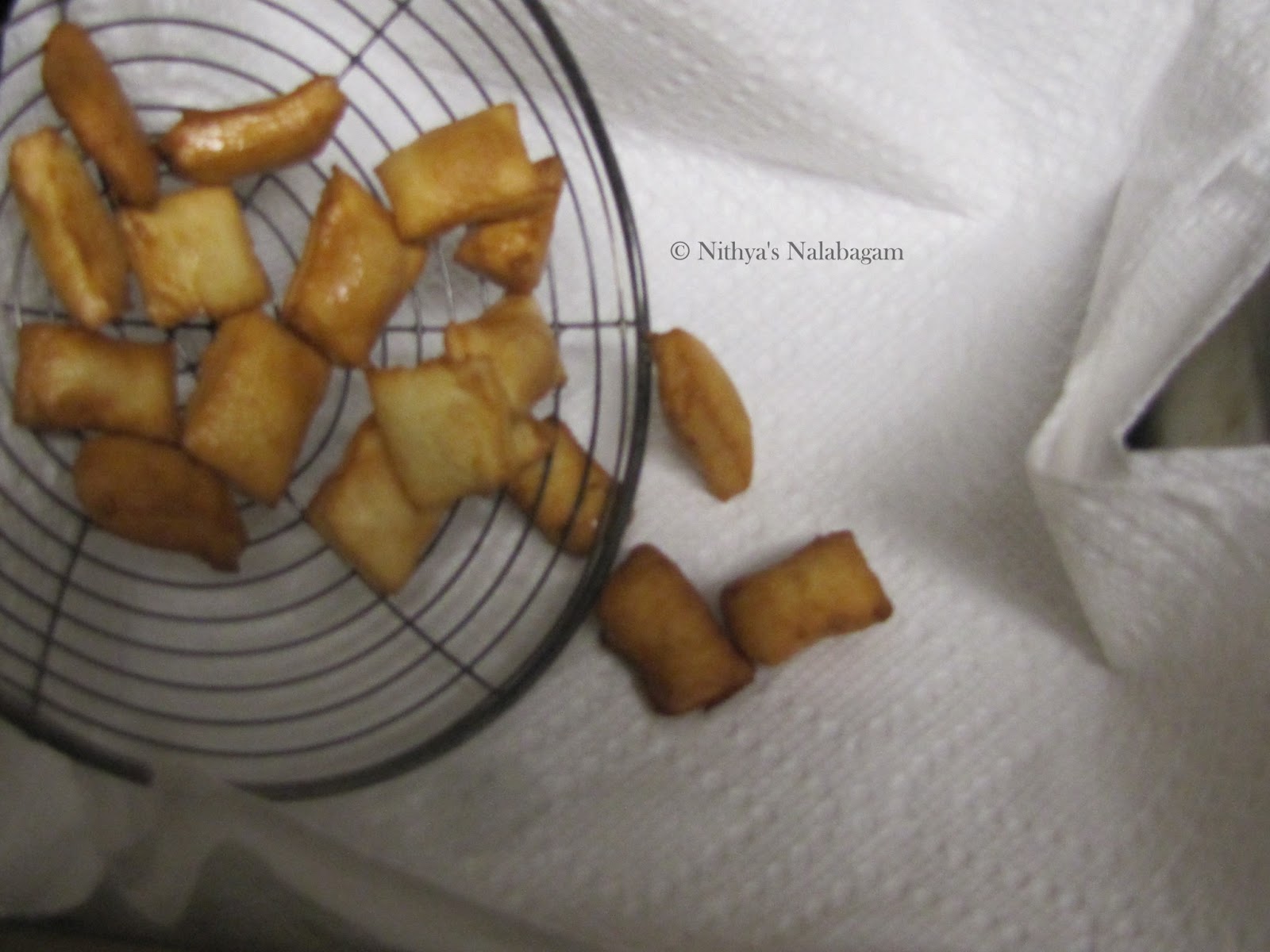 Maida Diamond biscuits recipe |Nithya's Nalabagam