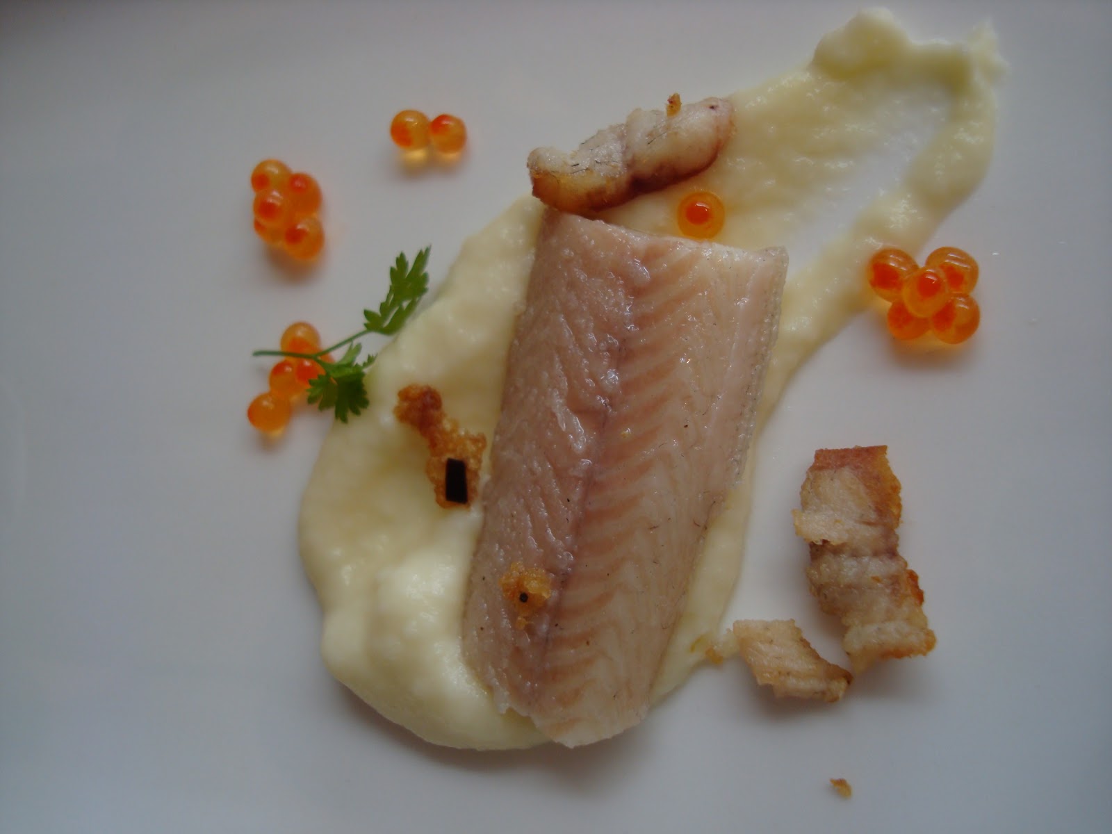 mimi's kitchen: Aardpeer crème met gerookte paling