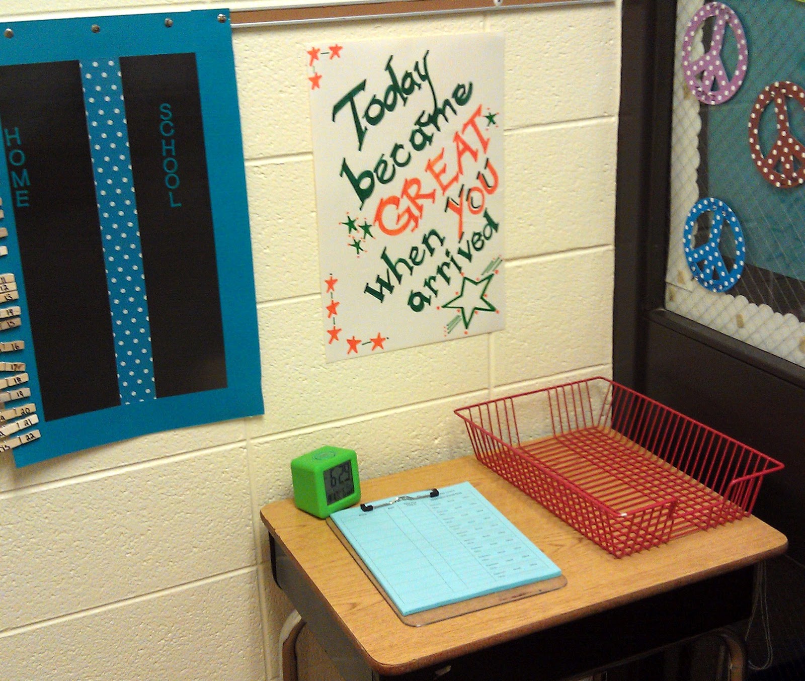 Juice Boxes and Crayolas: Classroom Tour :)