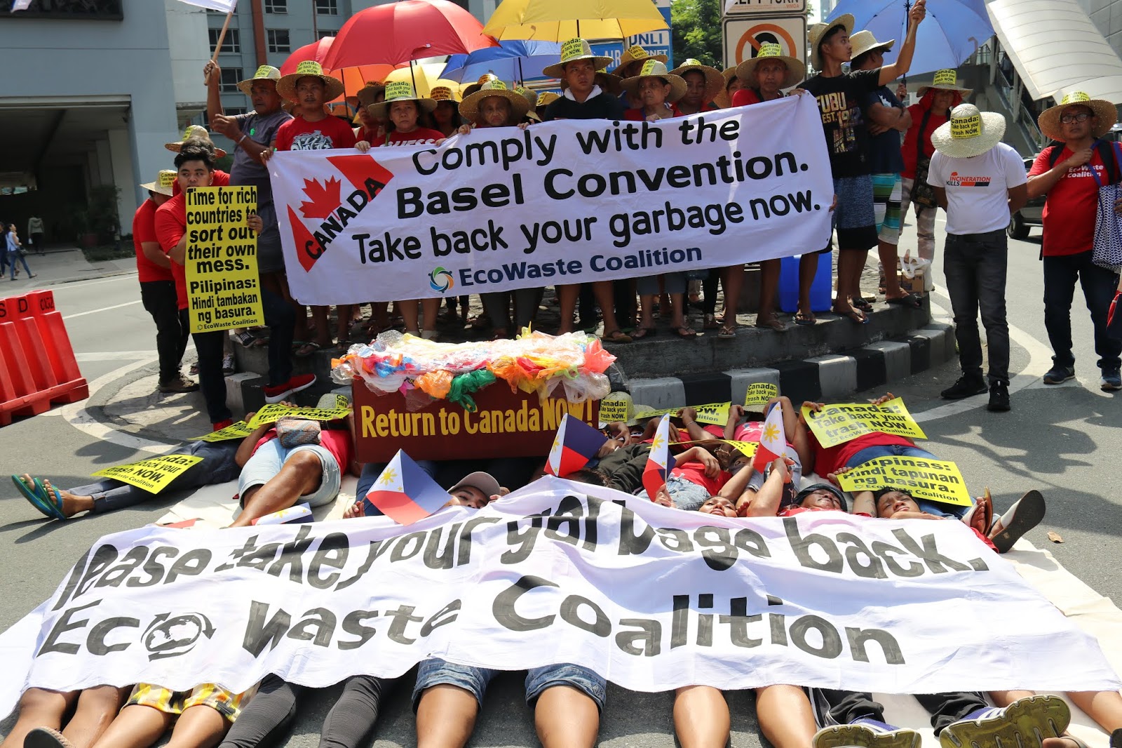 Environmental Activists Step Up Protest over Unreturned Garbage from Canada