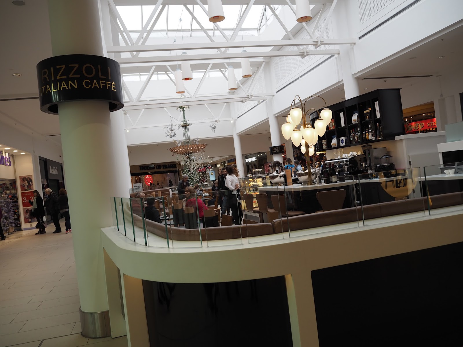 Galentines Prosecco brunch at Caffè Rizzoli - EllieCreation