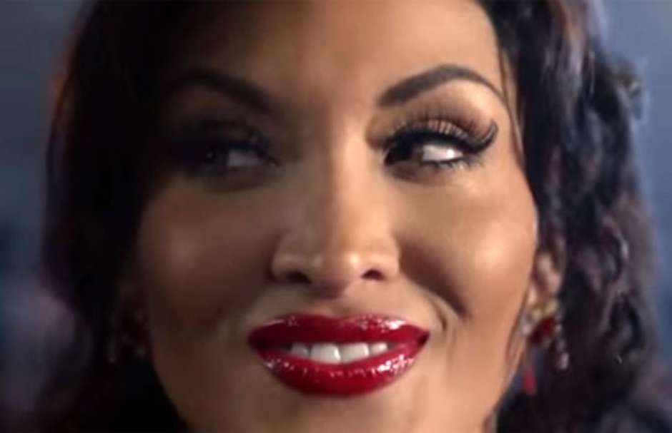 :: Michelle Soifer vuelve a su cabellera negra para nuevo filme