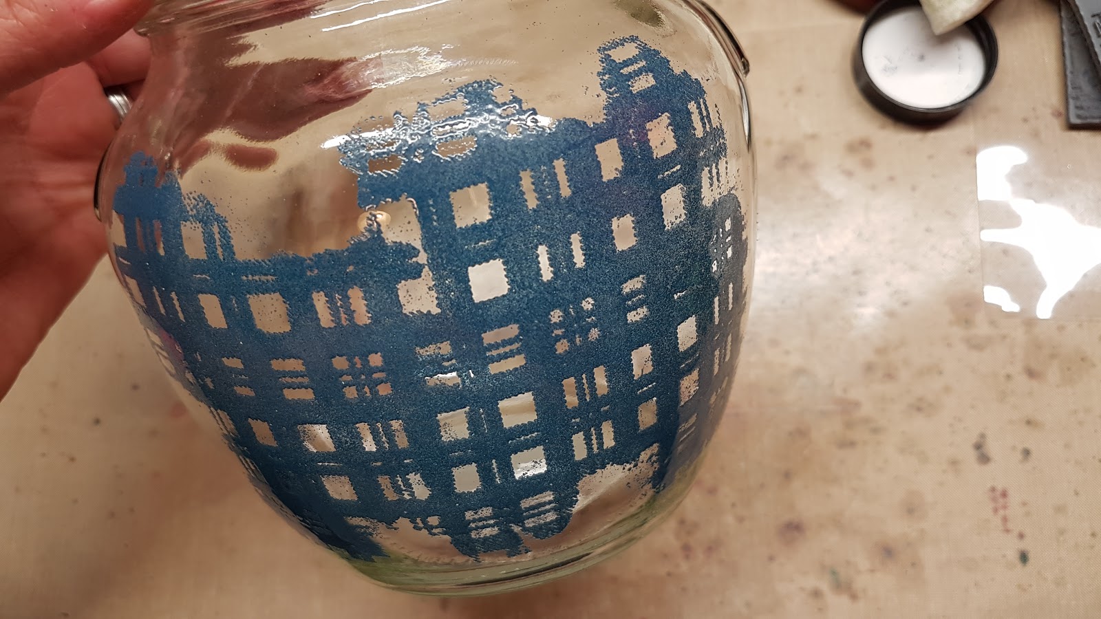 Craft projects by Bubblescrap: Heat embossing on glass