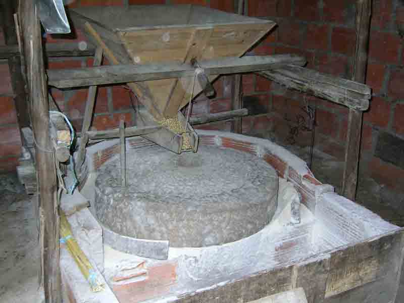 Terrenho: Moinhos de Água ou Azenhas no Terrenho