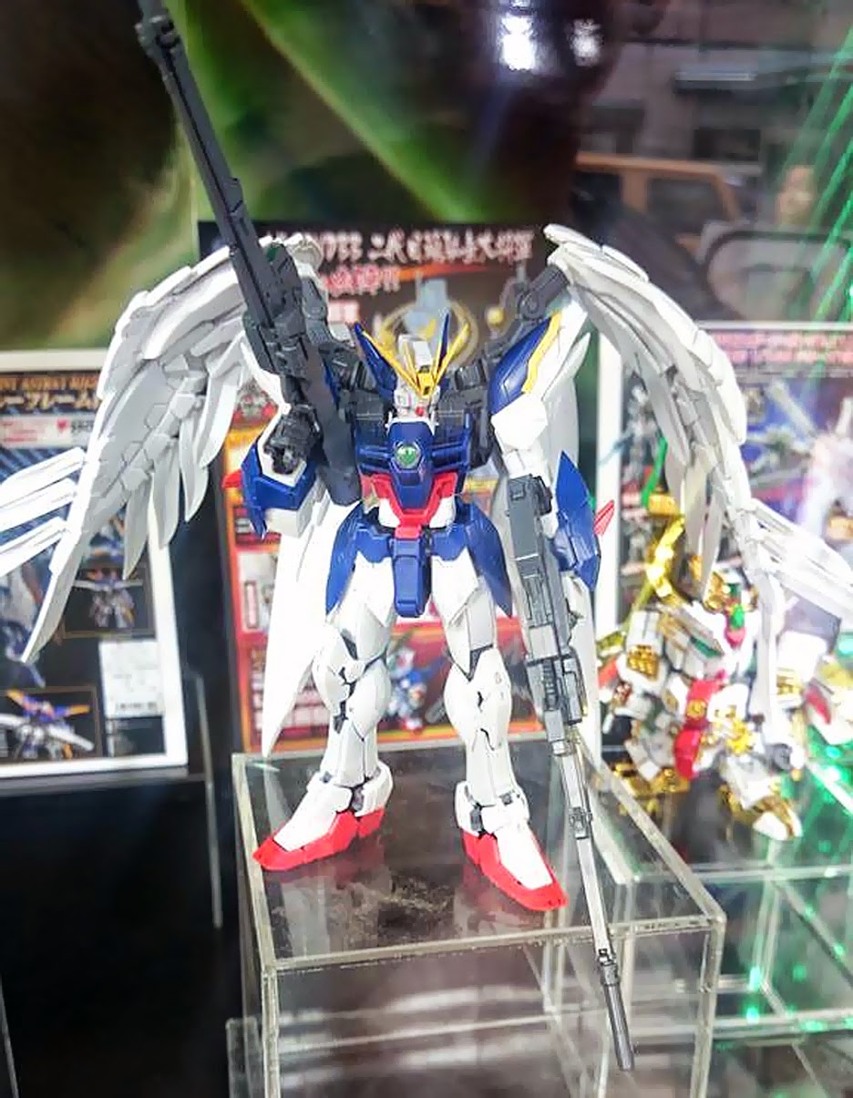 GUNDAM GUY: RG 1/144 Wing Gundam Zero Custom EW - On Display @ Asobit ...