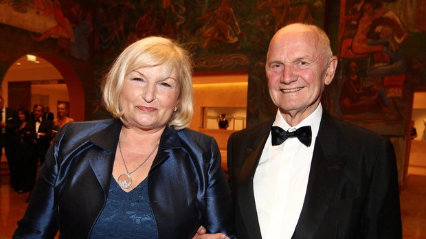 drivingandlife: KEEPING IT IN THE FAMILY