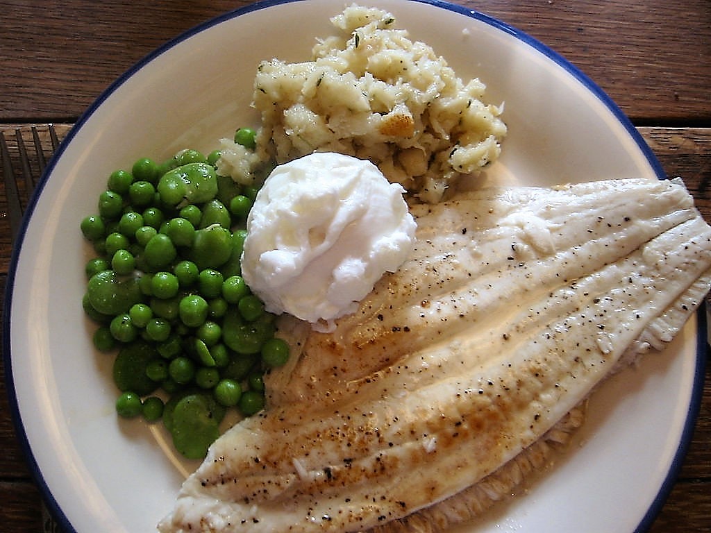 Fieggentrio: Sterven in de voedingsindustrie: Platvissen