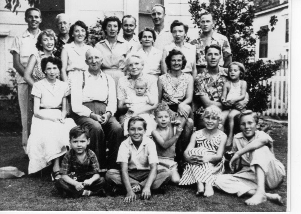 Christensen Family Reunion: Feron's Parents & Siblings - 1900-1953