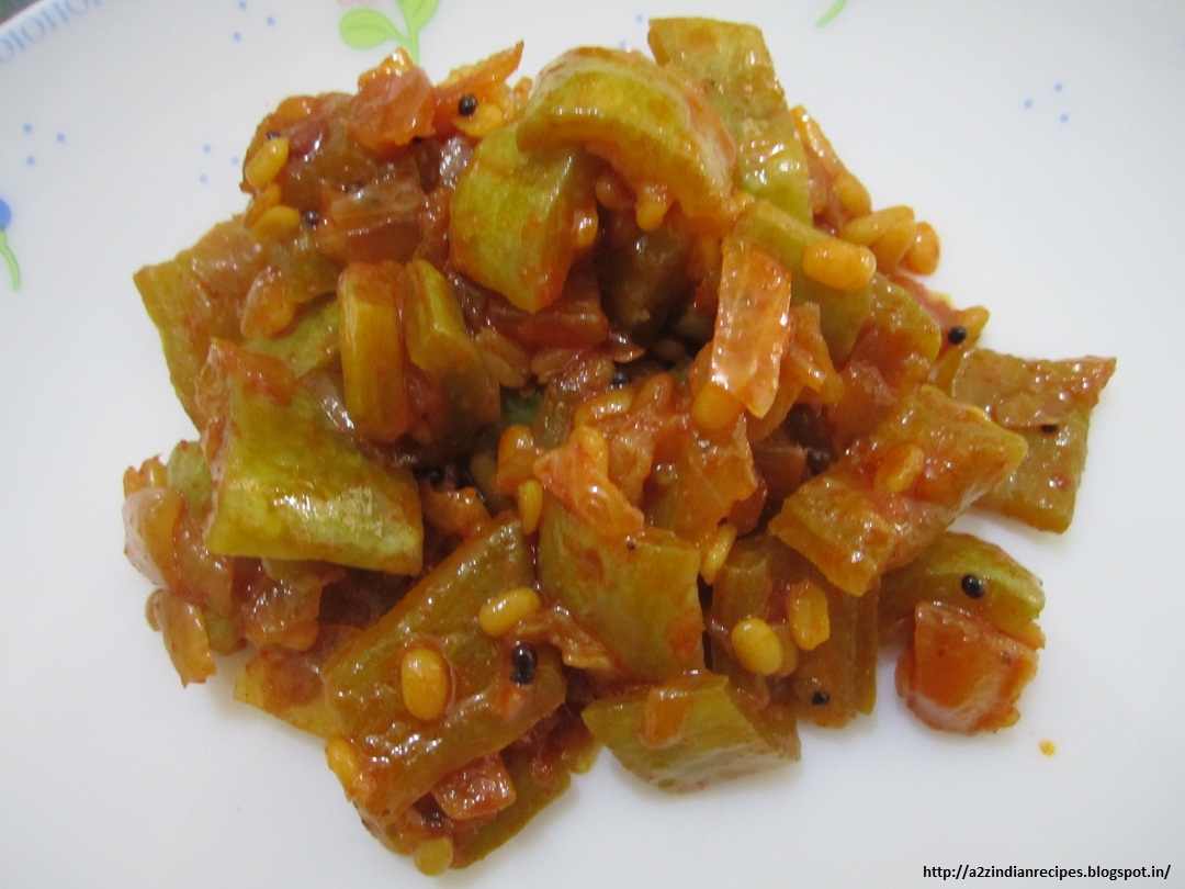 a2zindianrecipes: Snakegourd / Padwal Bhaji