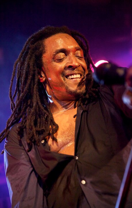 Stones Please Don`t Stop: otra noche mas con bernard fowler