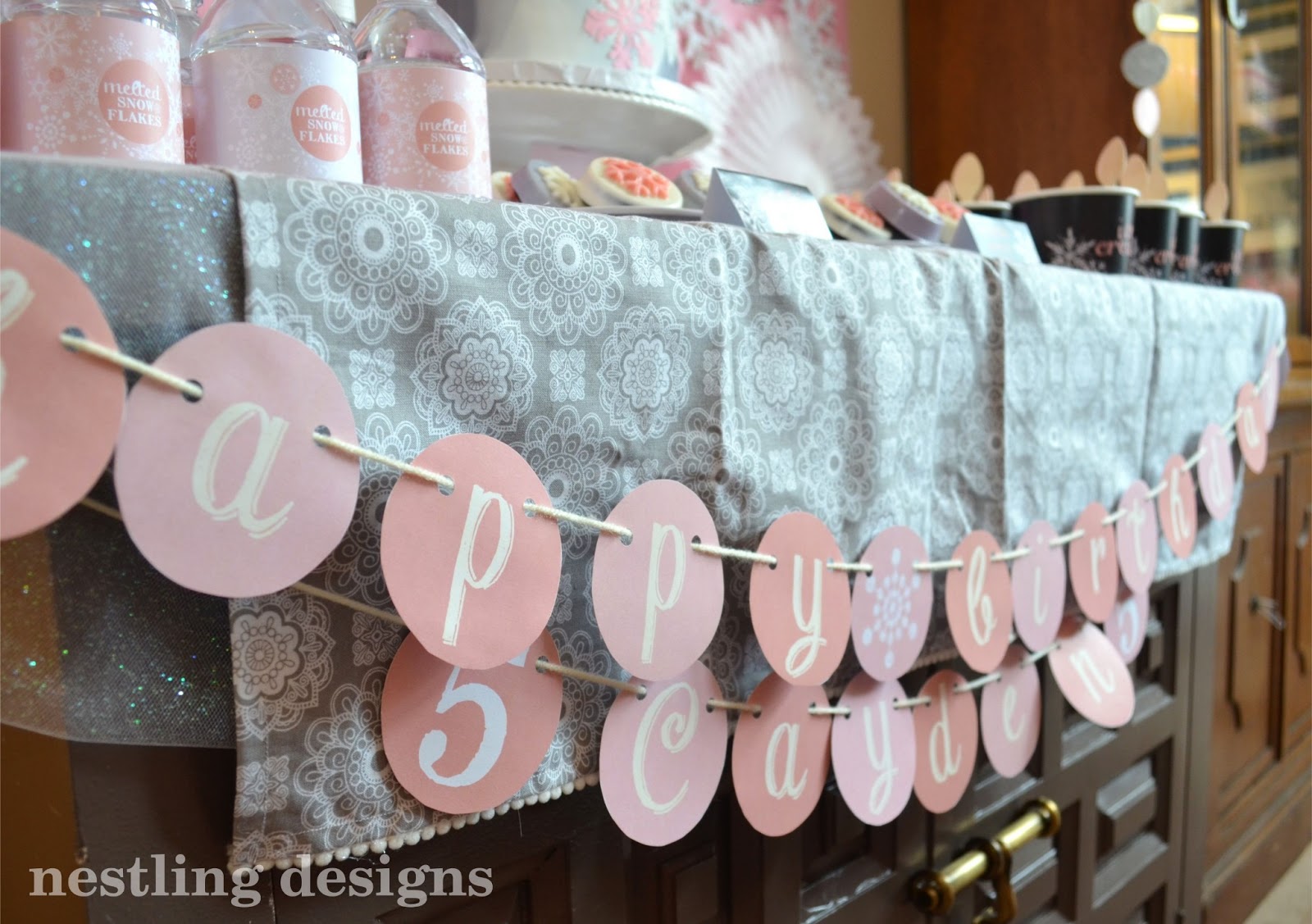 Nestling: Snowflake Party Reveal