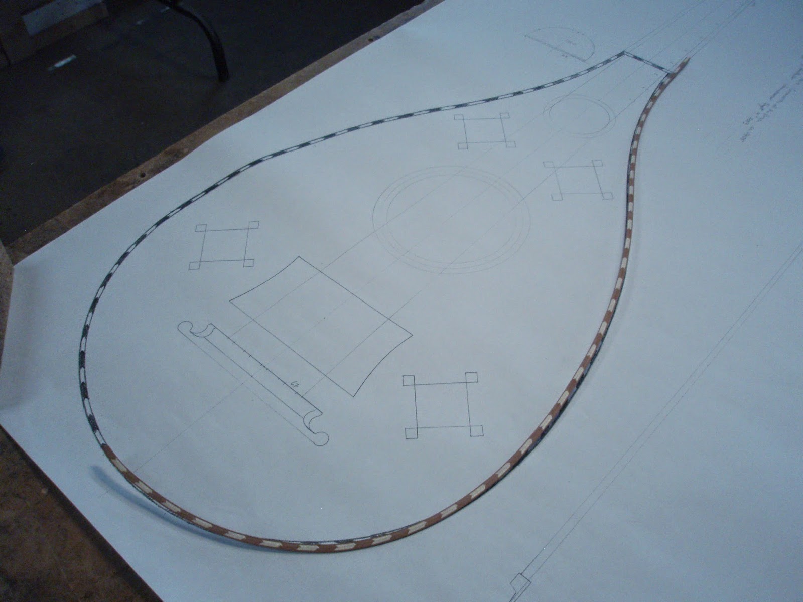 The Lute's Progress,: Designing a Medieval Lute