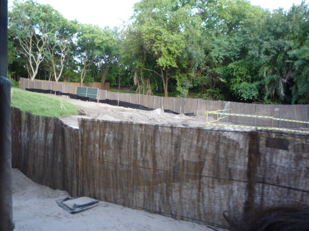 Ultimate Orlando Blog: Zebra enclosure construction