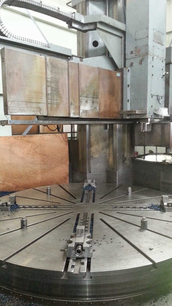 Global Machine USA: CNC OM TM2-30/50N VTL 1992