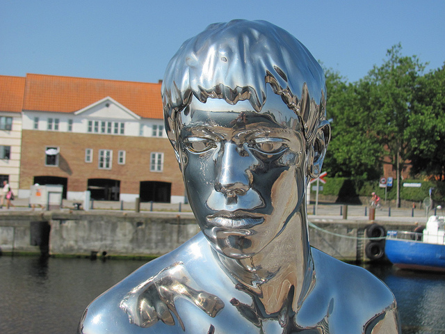 Han – The Little Merman ~ Kuriositas