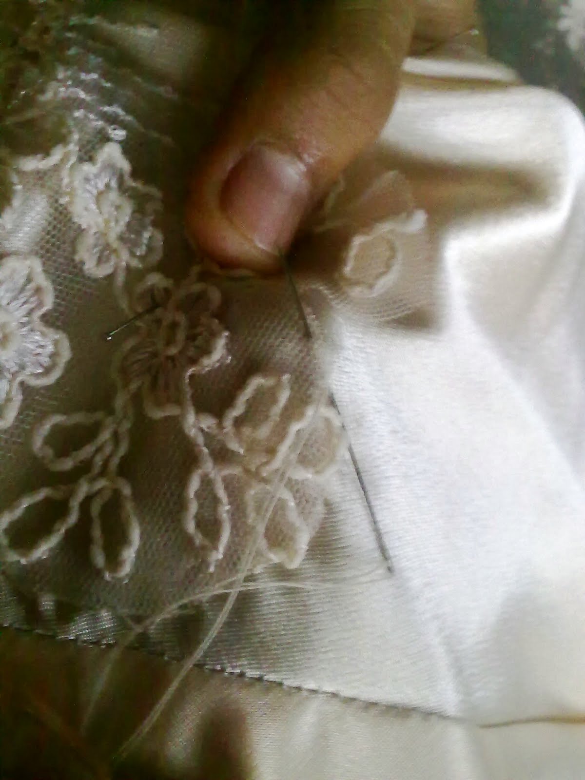 POST 155: DIY PaTcHiNg LaCe AmAteuR StyLe (PaRt 1) | Non-Cinderella Story