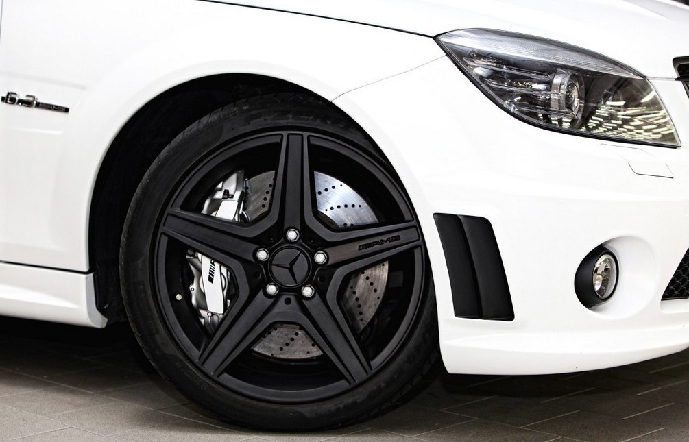 latest car trends: Mercedes-Benz C63 AMG DR520