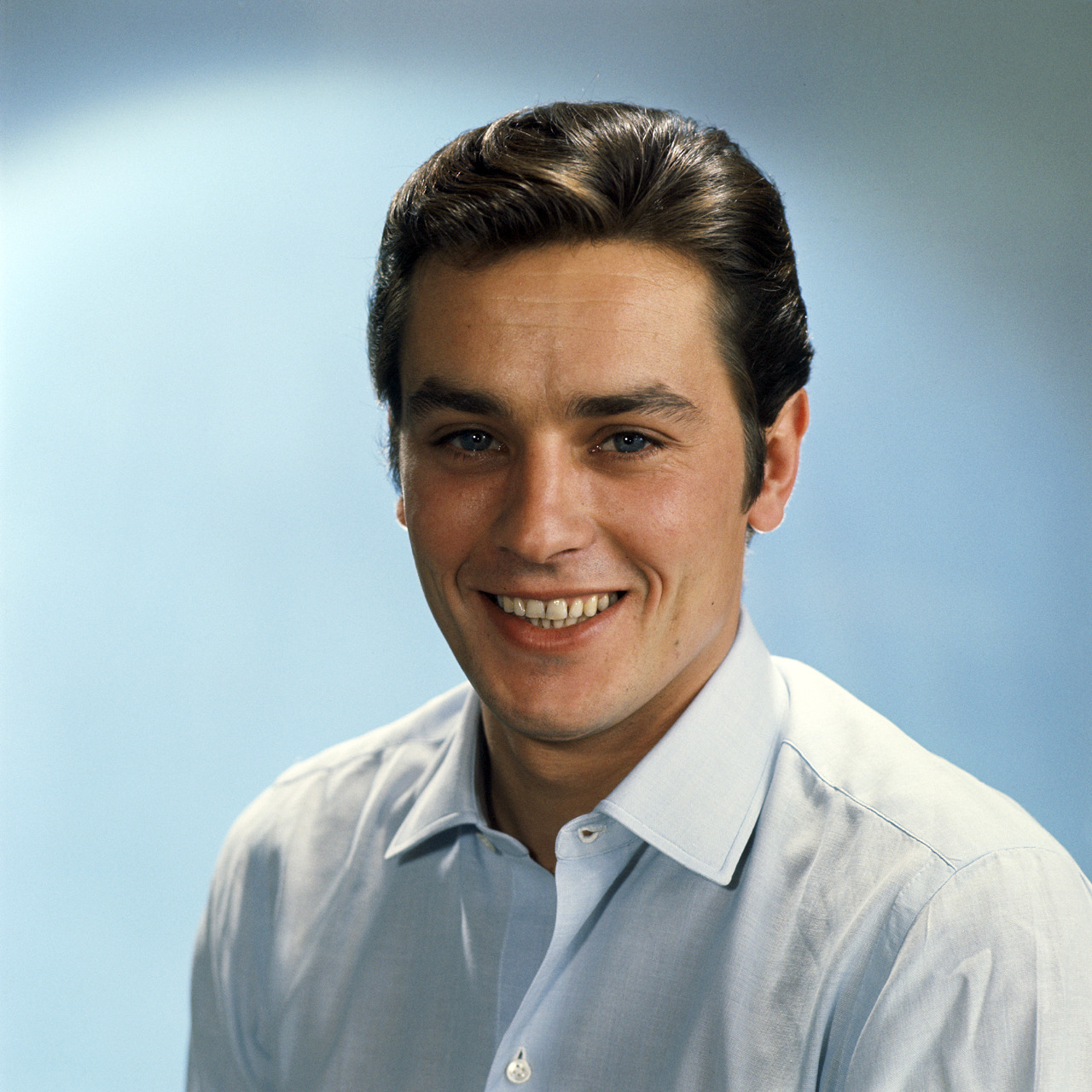 ALAIN DELON: FOTOGRAFÍAS DE WALTER CARONE