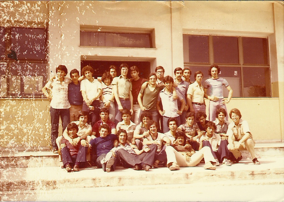 1ο ΛΥΚΕΙΟ ΑΓΙΩΝ ΑΝΑΡΓΥΡΩΝ ΑΠΟΦΟΙΤΟΙ 1977-78: Δεκεμβρίου 2011