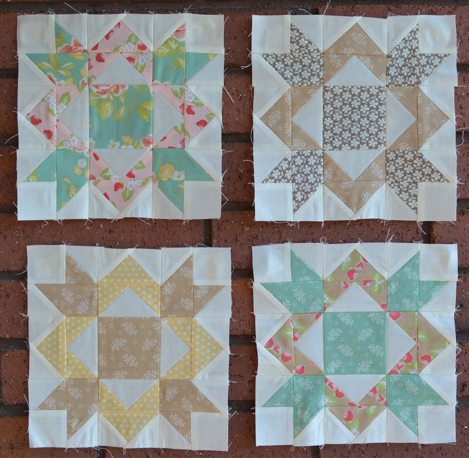 Happy Quilting: Crossroads Quilt Along - Family Block
