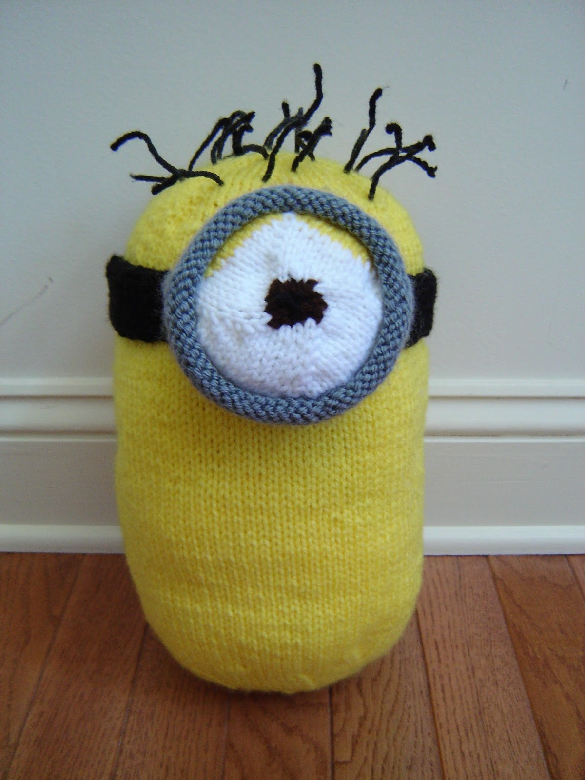 Crafty CCC: Tutorial: Despicable Me Minion: Part 3: Eye