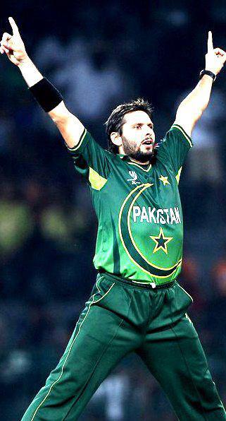 Just Cricket: Shahid Afridi's Celebration Pics