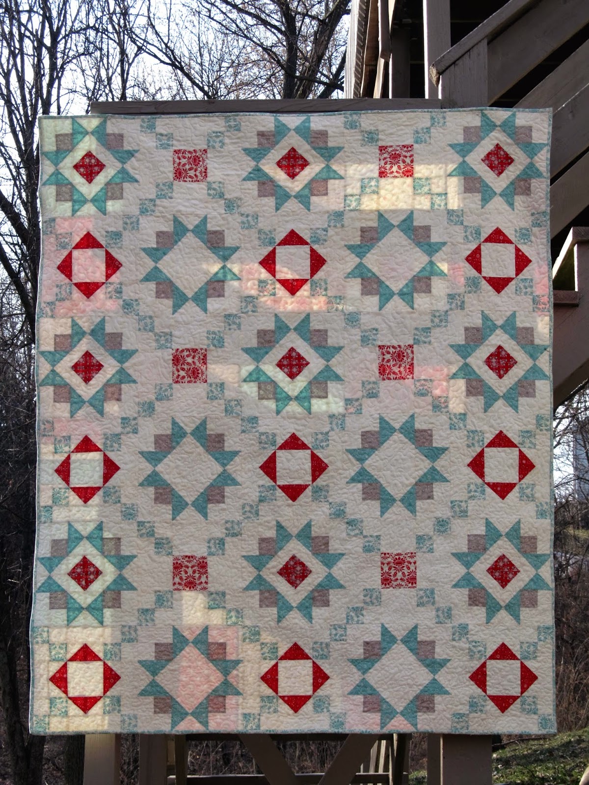 Hyacinth Quilt Designs: Star Crossed ~ a pattern give-away!
