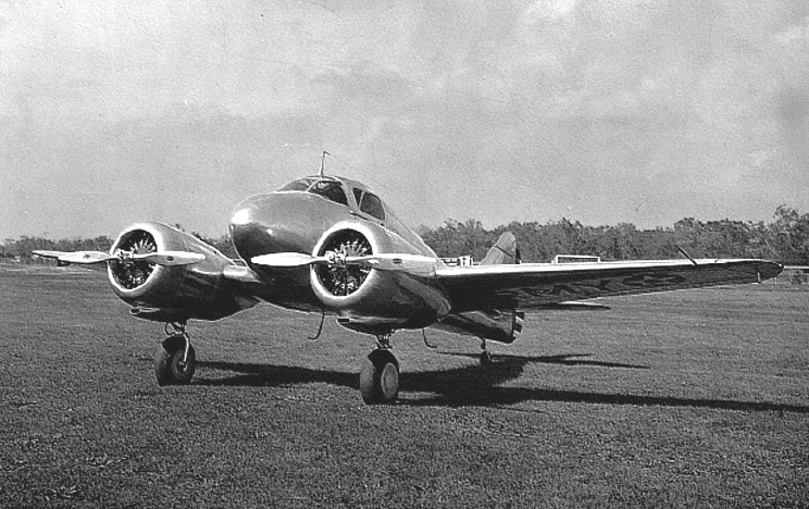 nhungdoicanh: Curtiss-Wright CW-25 / AT-9 Jeep