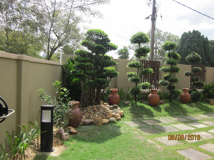 Koleksi Taman Klasik Tukang Taman Kalimantan - TUKANG TAMAN KALIMANTAN