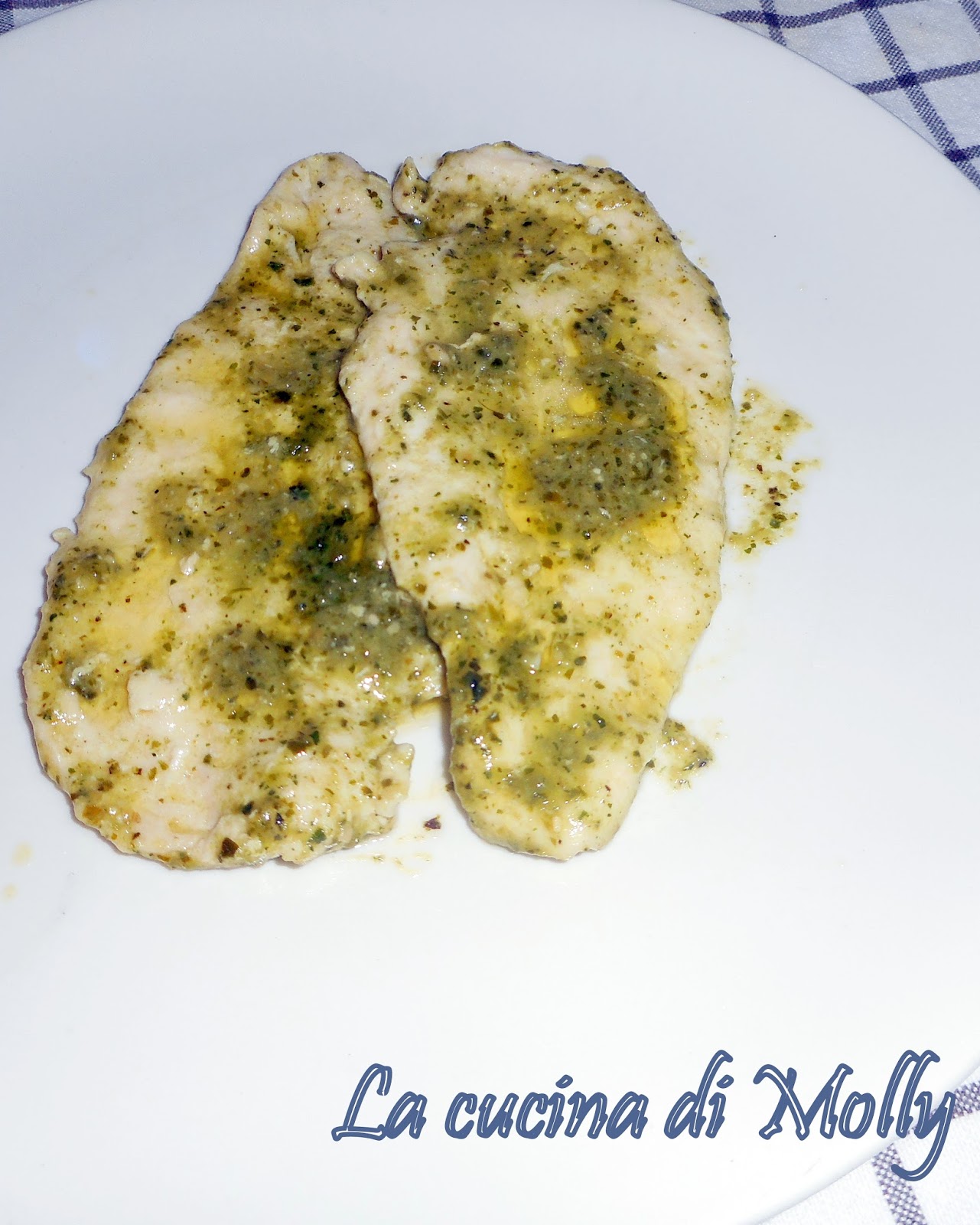 La cucina di Molly: SCALOPPINE DI POLLO AL PESTO DI BASILICO