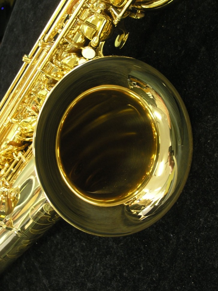 The Saxophone Corner: Review: Buffet 400 Baritone Gold Laquer Finish