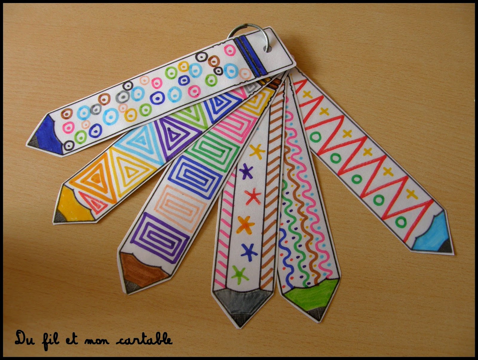 Du fil et mon cartable : Atelier graphisme CRAYON Coin Accueil