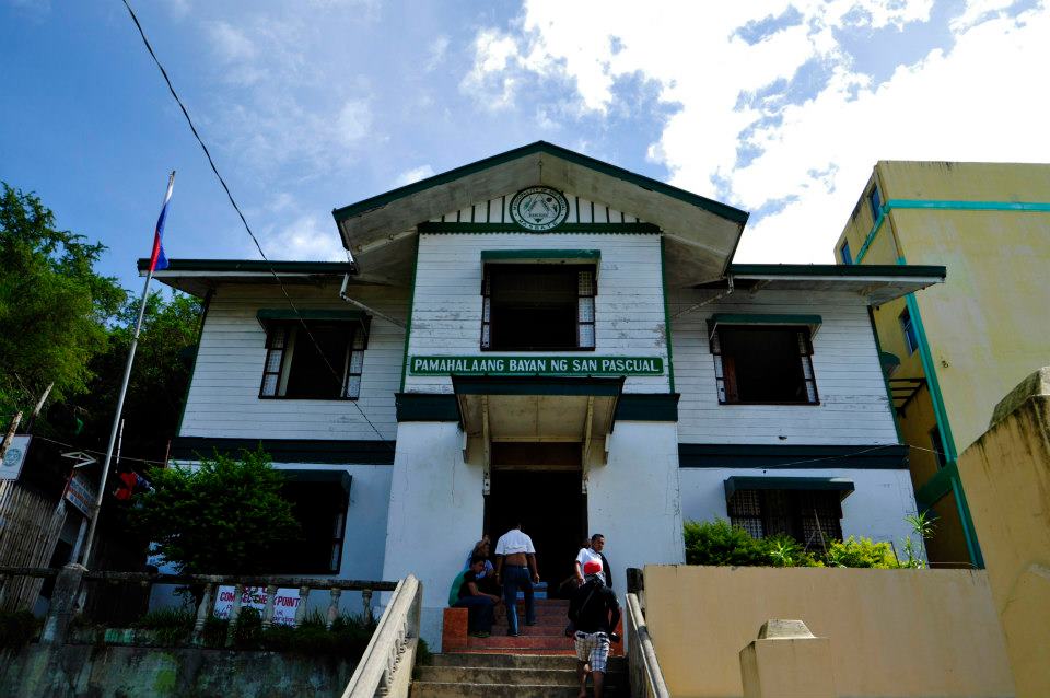 Byahero: ALMASOR: San Pascual Municipal Hall in Masbate