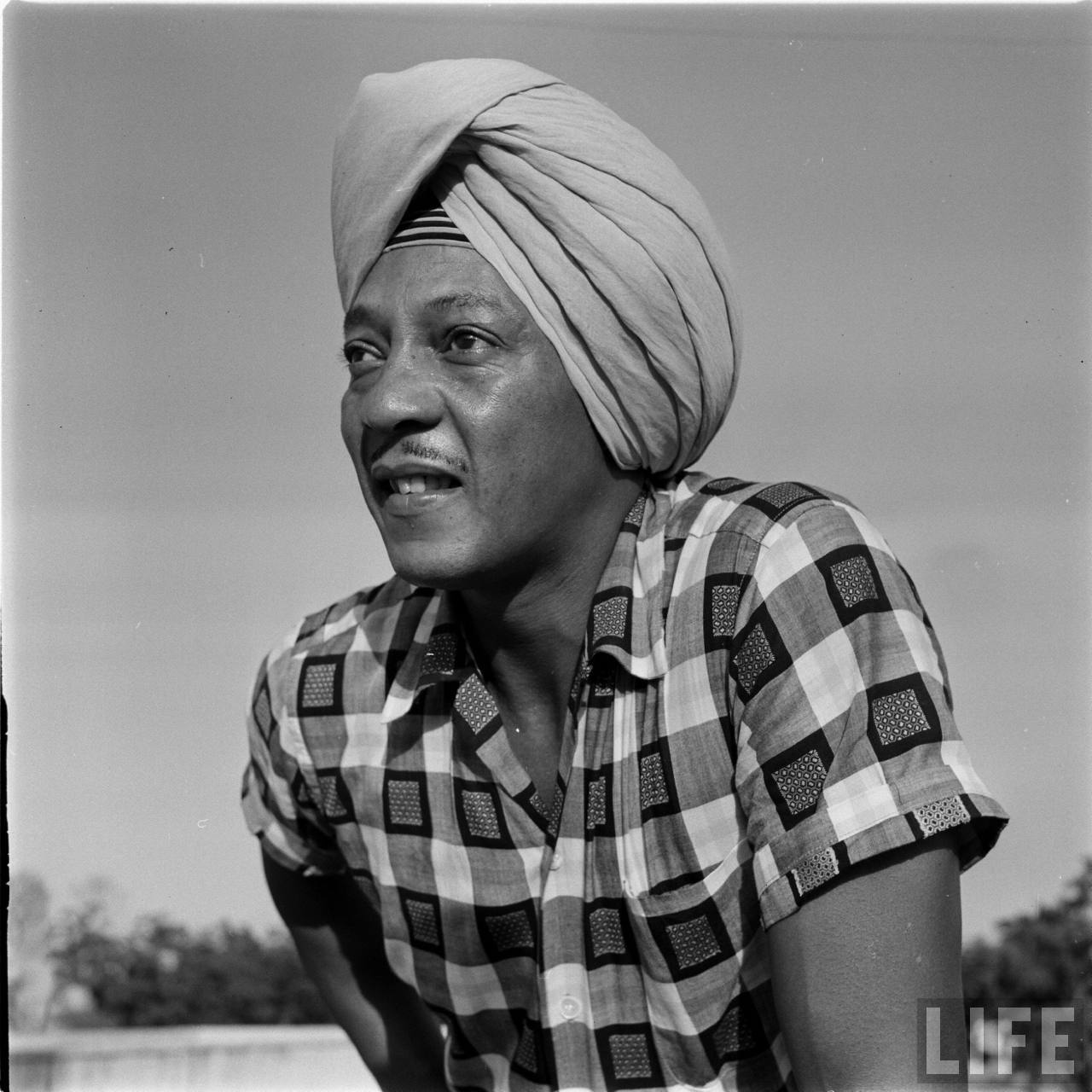 Jesse Owens in India 1955 - Part 4 - Old Indian Photos