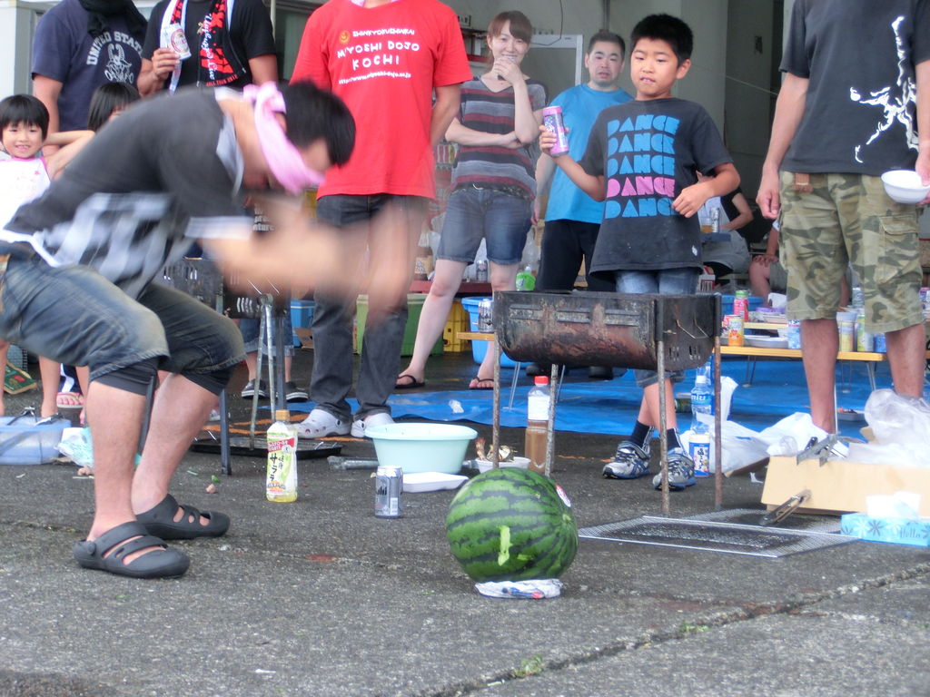 Private Import Japan Blog: Suika Wari (Watermelon Splitting Game)