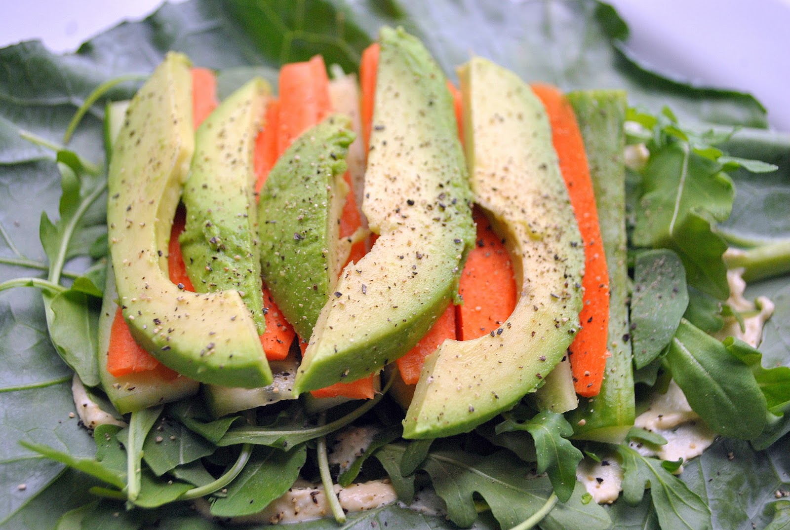 Collard Green Wrap (Wrap de Folha de Couve) - The Green Dish Blog