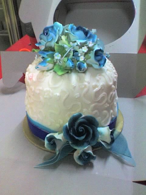 Zharin Home Made: Fondant Cake